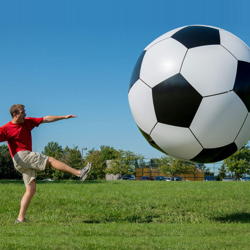 Ballon de foot giga géant - 129,90